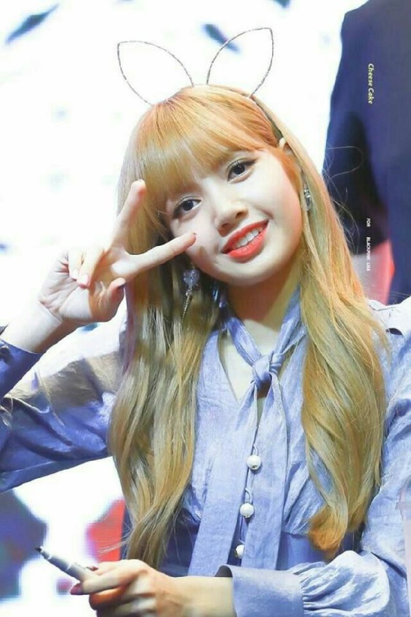 TOP 40+Hình ảnh Lisa đẹp cute và đáng yêu nhất của Blackpink